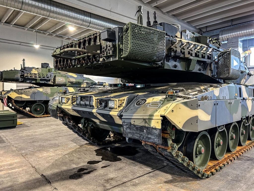 Prvé tanky Leopard 2A7HU dorazili do Maďarska | MAGNET PRESS