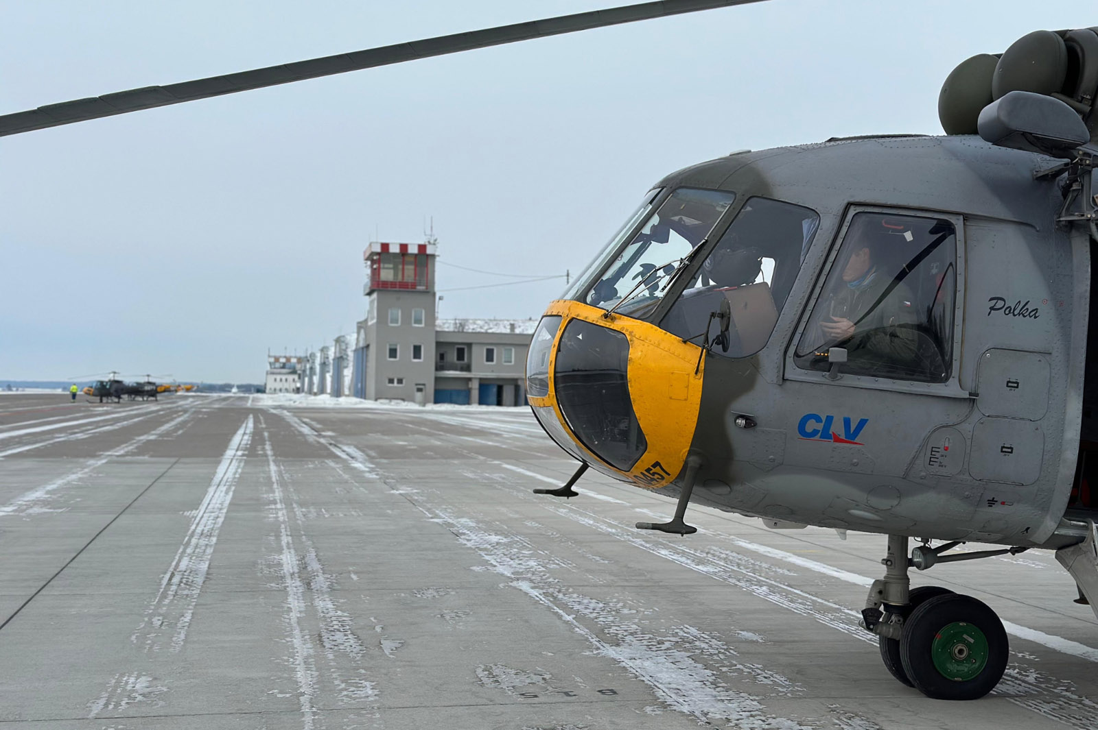 Vrtulníková flotila CLV se postupně přesouvá do nového působiště ...